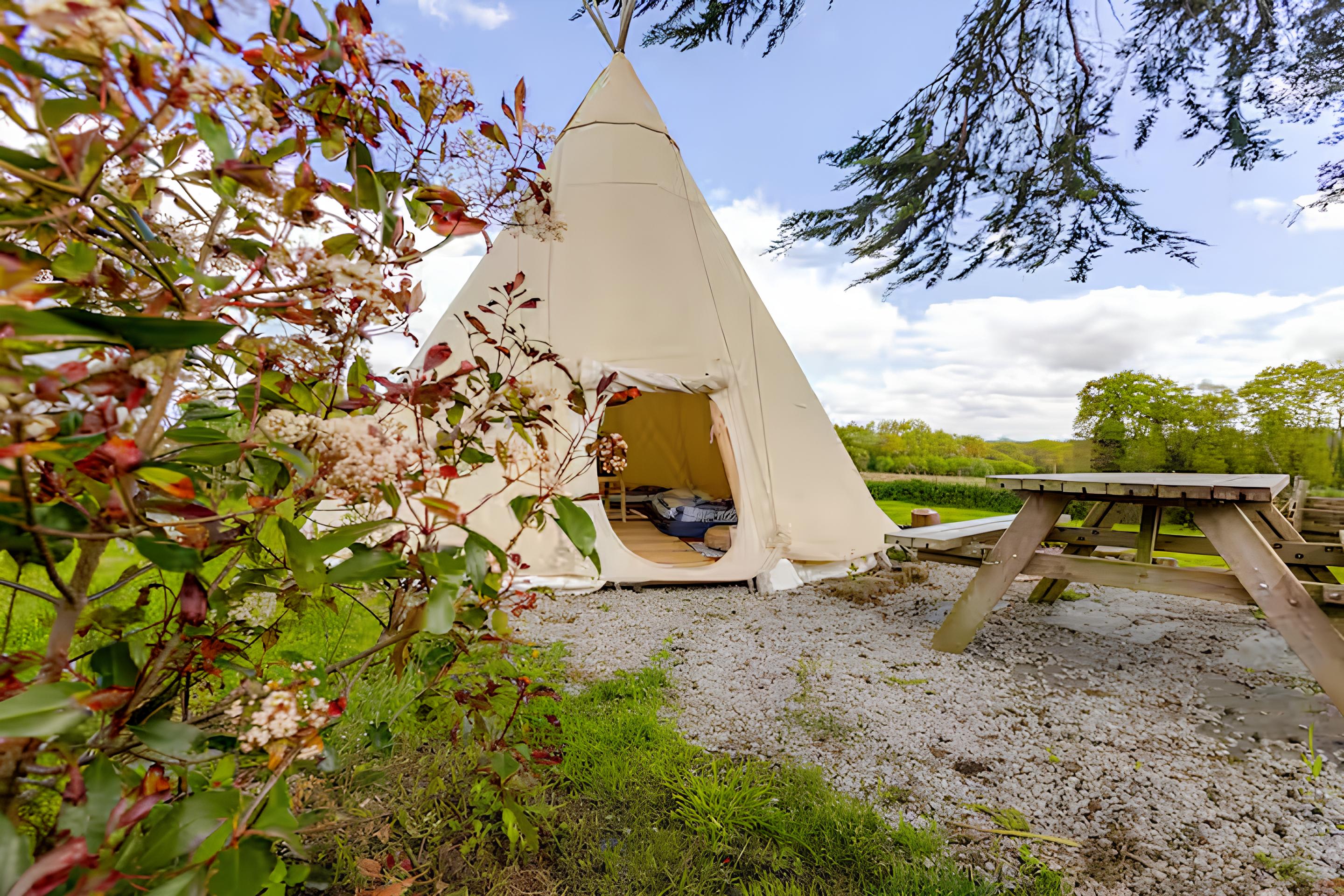 Le Val Insolite – Tipi du Val sans Retour