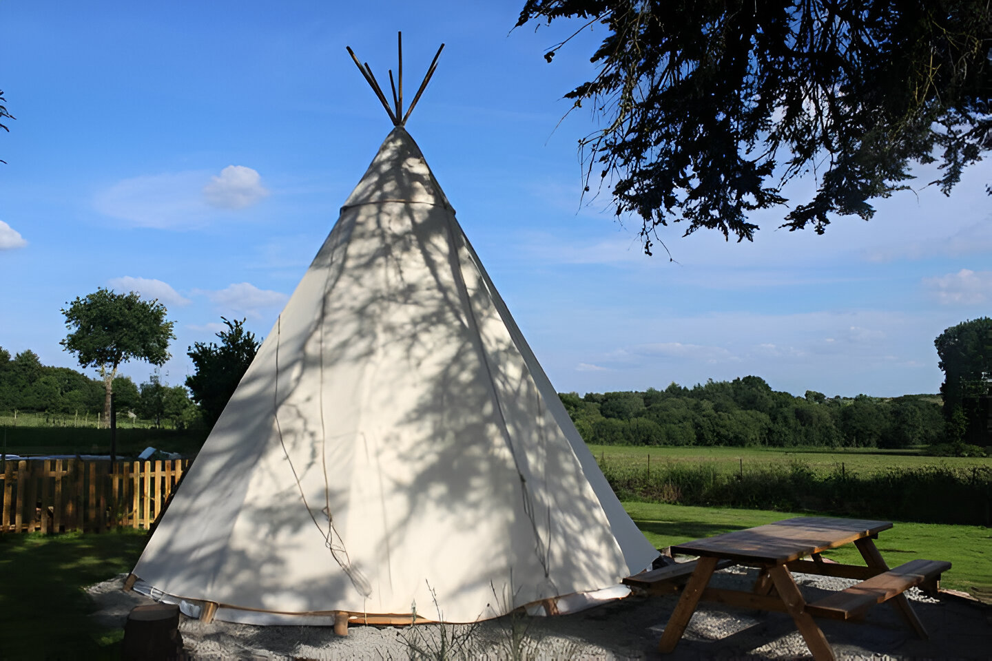 Le Val Insolite – Tipi du Val sans Retour